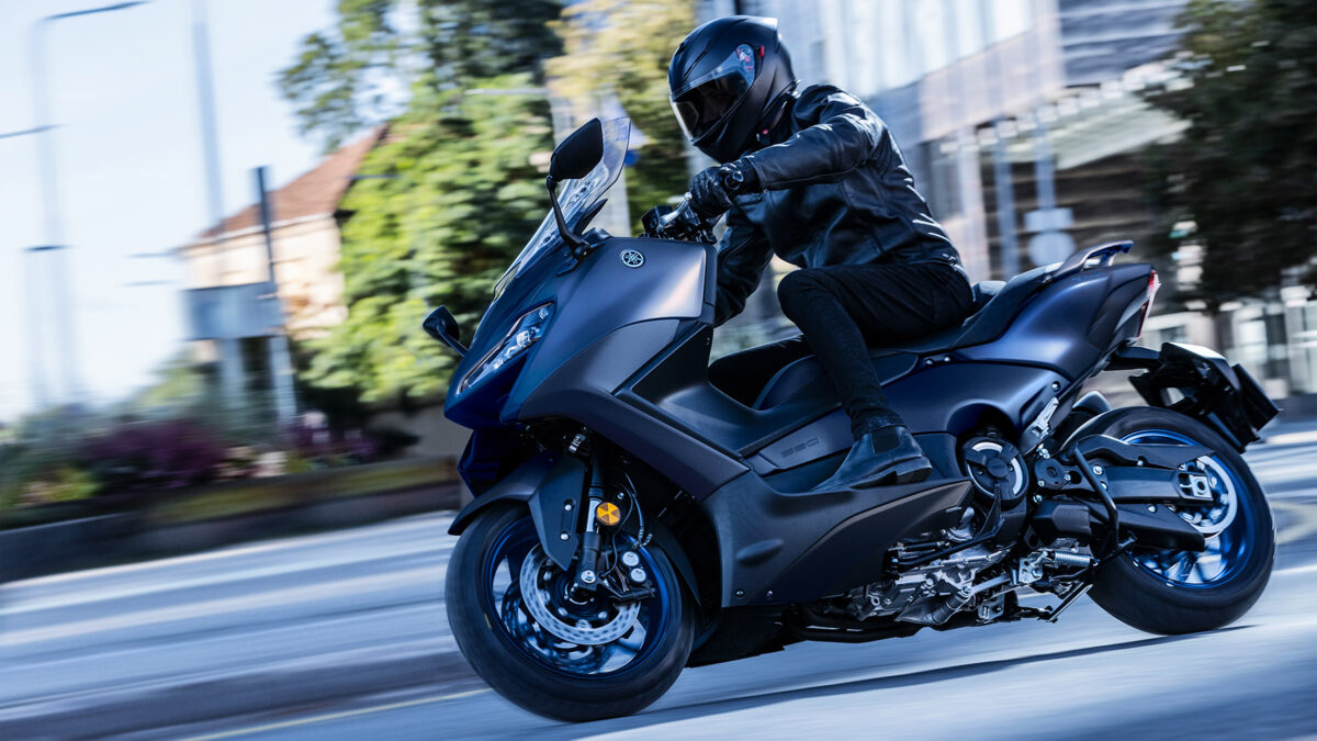 Yamaha TMAX 2024 - Precio, fotos, ficha técnica y motos rivales