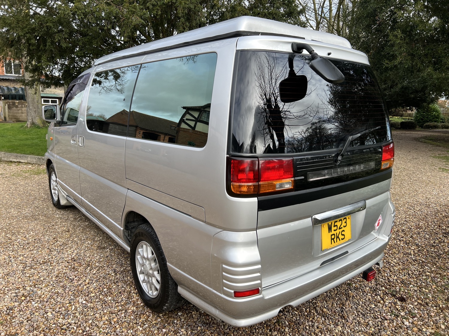 Nissan Elgrand Camper Van 4 Berth 3.0TDi Automatic 2000 Model Pro ...